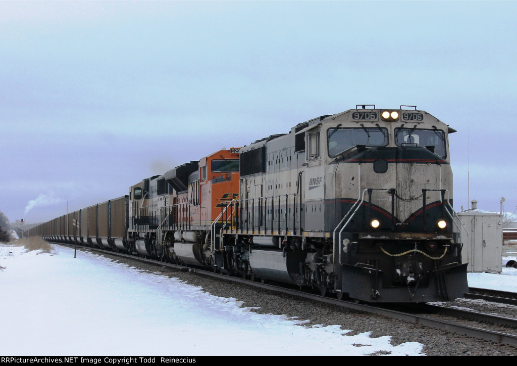 BNSF 9706